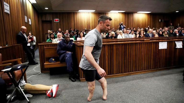 Oscar Pistorius, l’ex-athlète sud-africain handicapé va sortir de prison