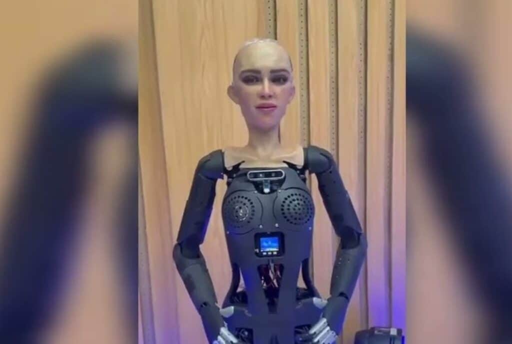 Zimbabwe: une université dévoile un robot humanoïde - Africa Top Success